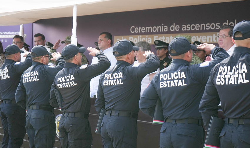 ENTREGA SSPE INSIGNIAS DE ASCENSOS A POLICÍAS ESTATALES Y PENITENCIARIOS DE BCS – ROSTROS Y PERFILES