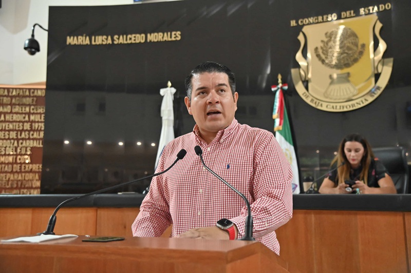 Honran y reconocen a los profesionales de la comunicación – ROSTROS Y ...